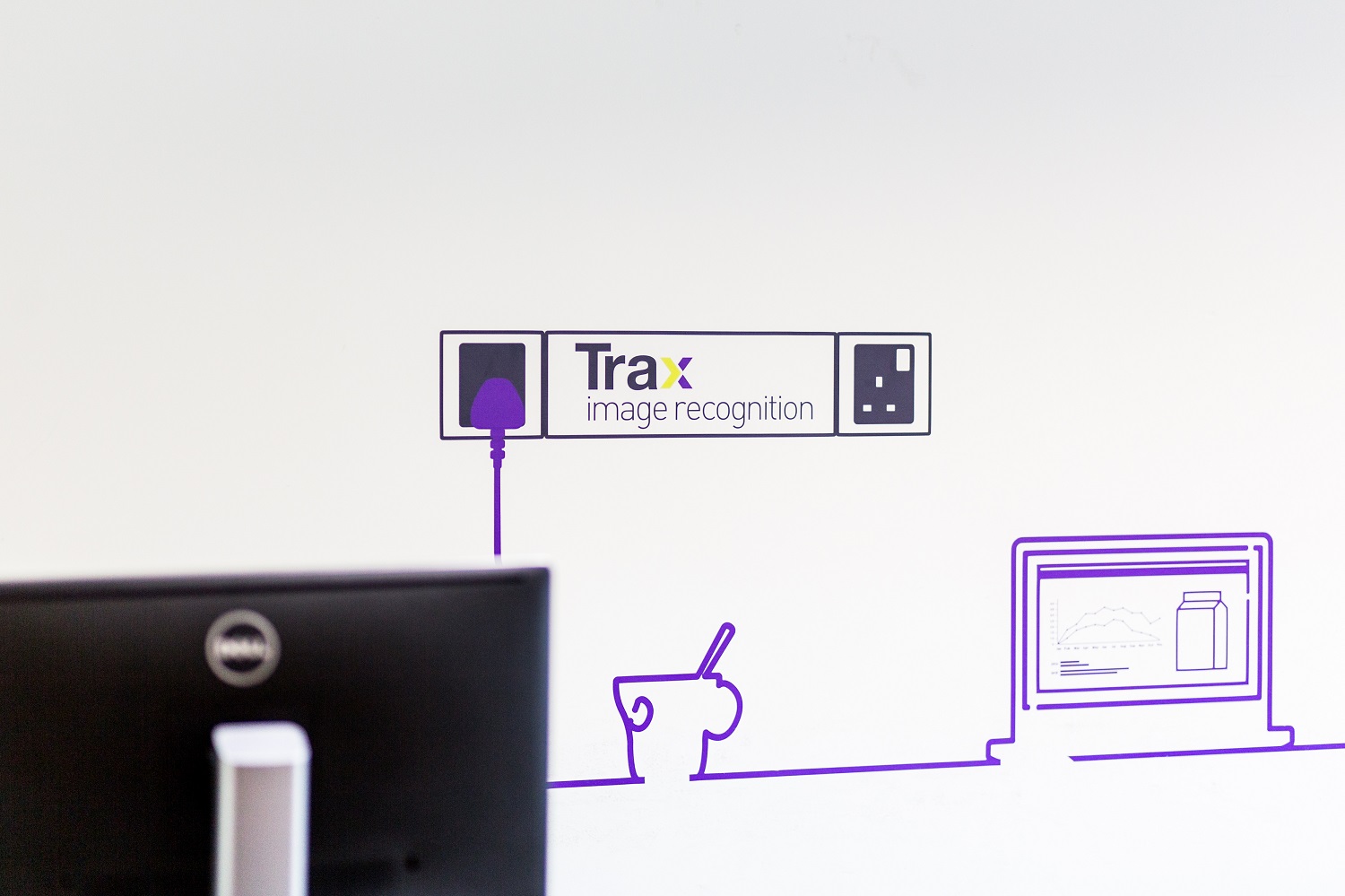 הופכים את המציאות לדיגיטלית: הצצה למשרדי Trax | גיקטיים