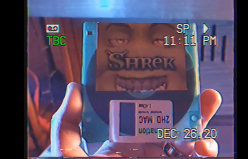 מישהו כיווץ את הסרט ''שרק'' כדי שייכנס לדיסקט. התוצאה מחרידה ונהדרת ...