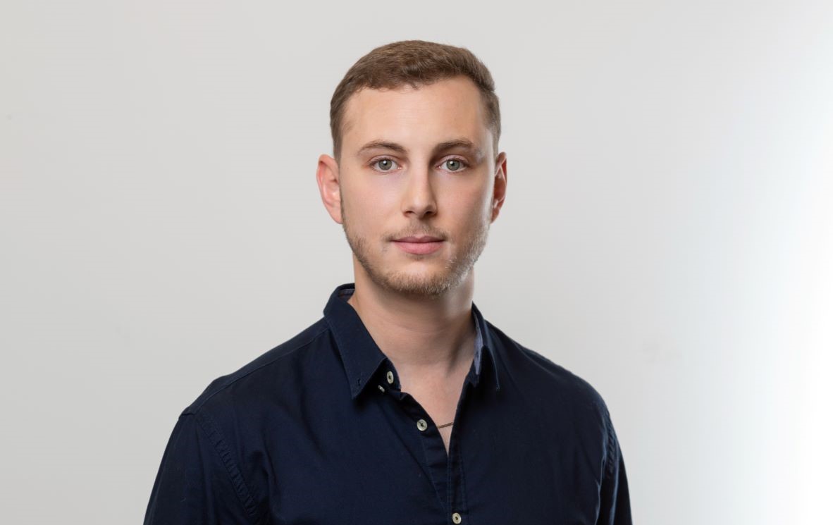 הילד מהקריות שזכה בפרס בטחון ישראל יכול לראות עכשיו מתחת לקרקע | גיקטיים