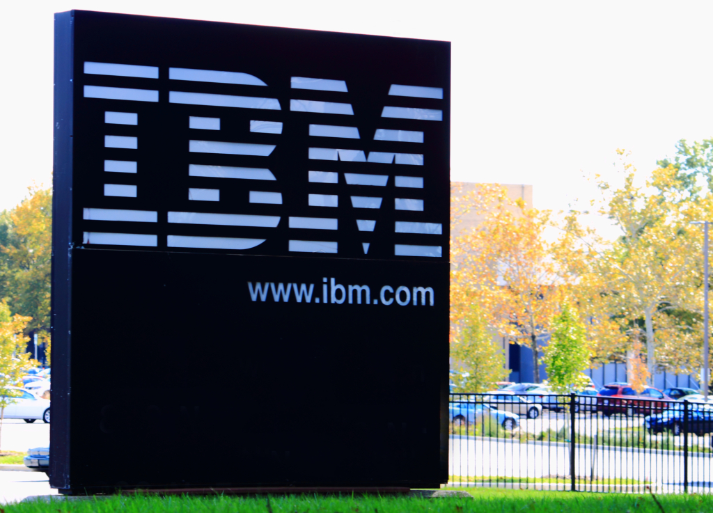 מנכ"ל IBM: פיטרנו מאות HR בזכות AI, וגייסנו מפתחים במקום | גיקטיים