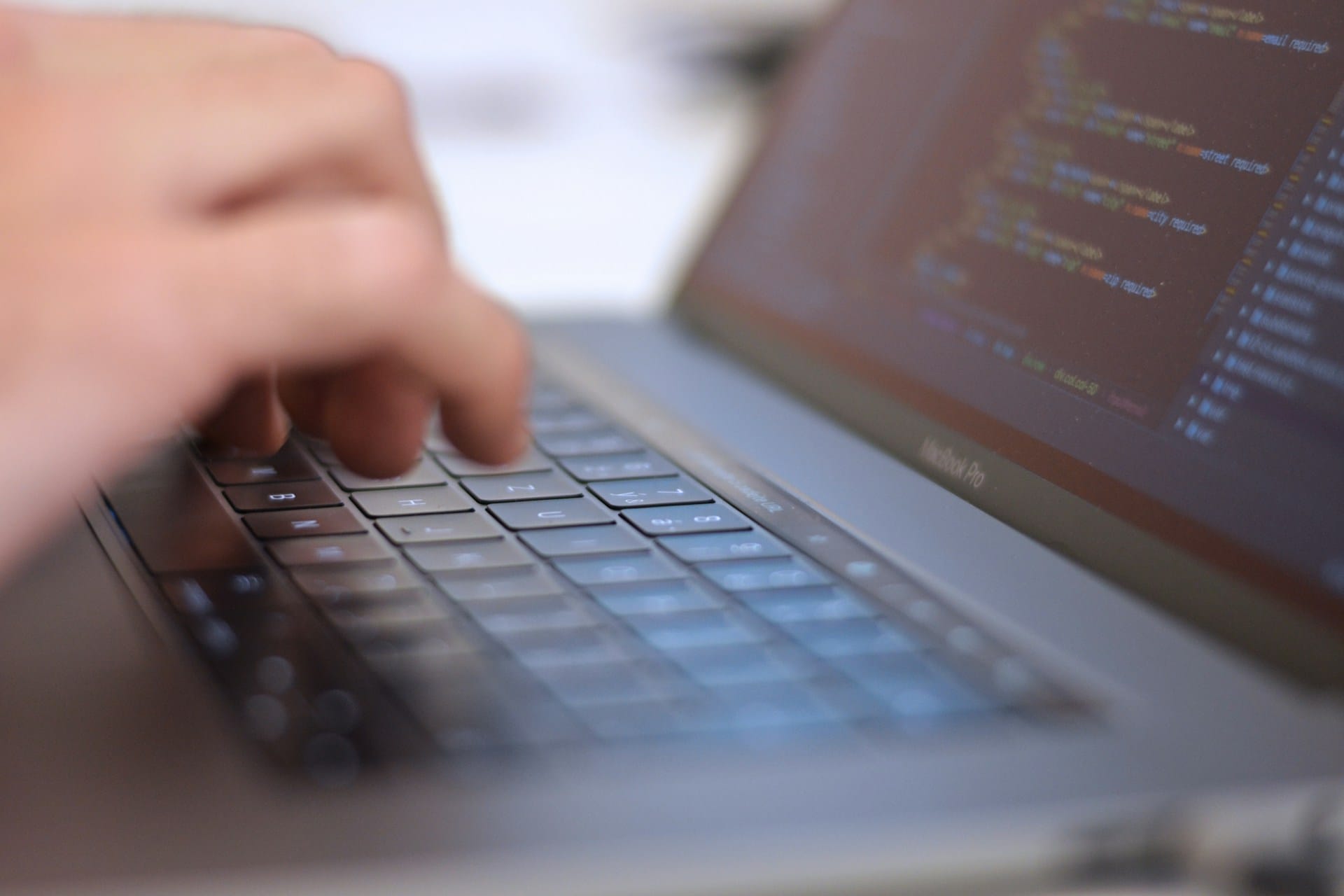 וובינר חדש יעזור לכם להתקדם ל-Agentic DevOps ולהפסיק לעבוד קשה | גיקטיים