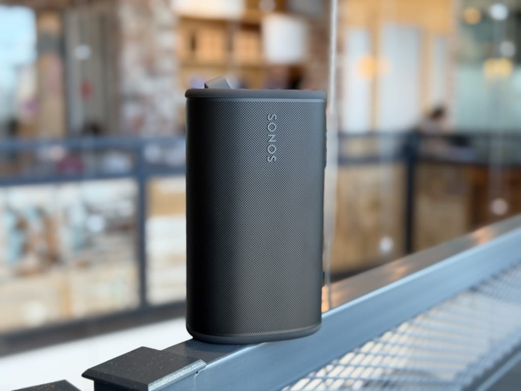ביקורת Sonos Play: רמקול מצוין שמשכיח את כל פדיחות העבר | גיקטיים